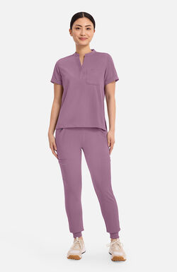What Scrubs to Wear in Nursing School | Healing Hands